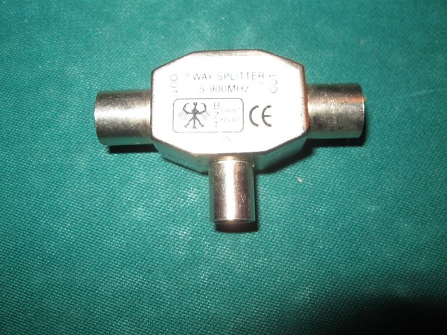 Spliter 2/1-antenski