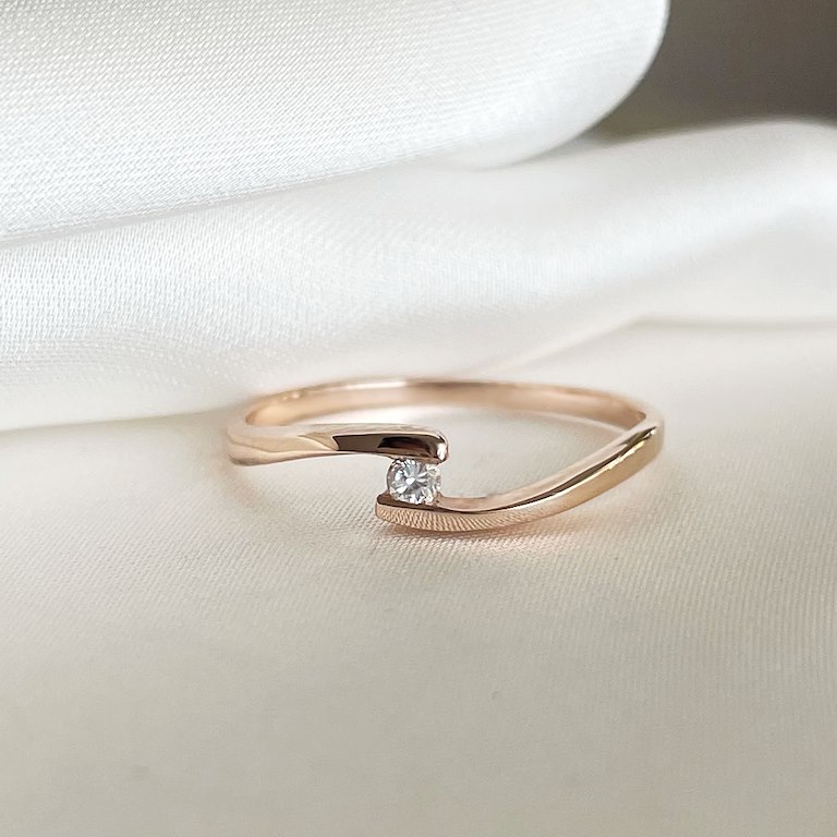 Verenički prsten - roze zlato i brilijant 0.035 ct Vs-Gh