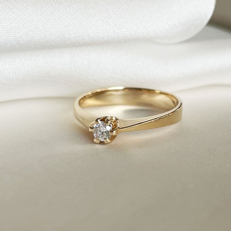 Verenički prsten od žutog zlata sa brilijantom 0.10 ct Vs-Gh