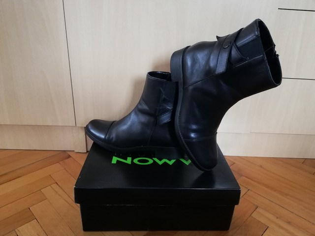 Nove La Scarpa kožne čizme 37