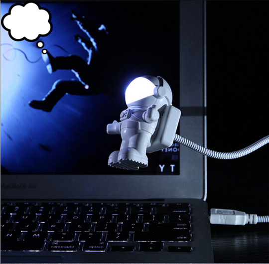 Usb lampica astronaut, 0786