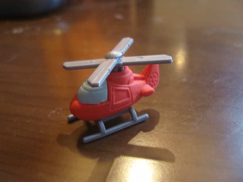 Gumeni kinder-helikopter