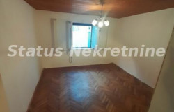 Salajka-Useljiva dvorišna manja kuća 66 m2 u blizini tržnog centra Big-a-065/385 8880