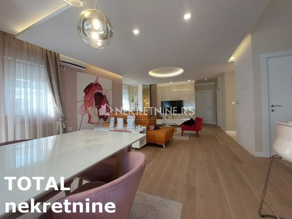 Petosoban stan NOVI SAD, 360500€