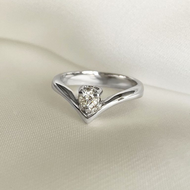 Prsten od belog zlata sa dijamantom 0.17 ct Vs-G