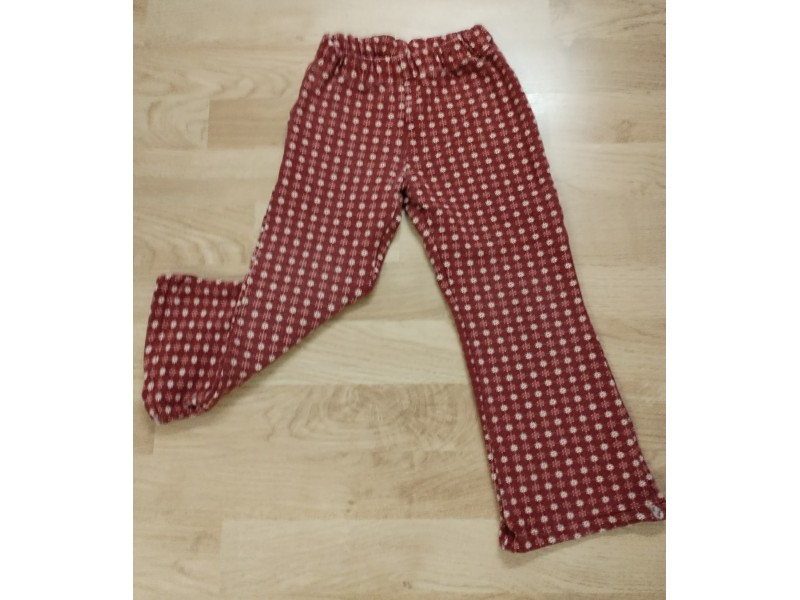 Zimske `neprobojne` pantalone i bluza, za 4g