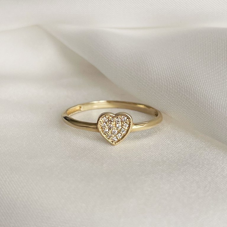 Zlatni prsten - srce sa cirkonima