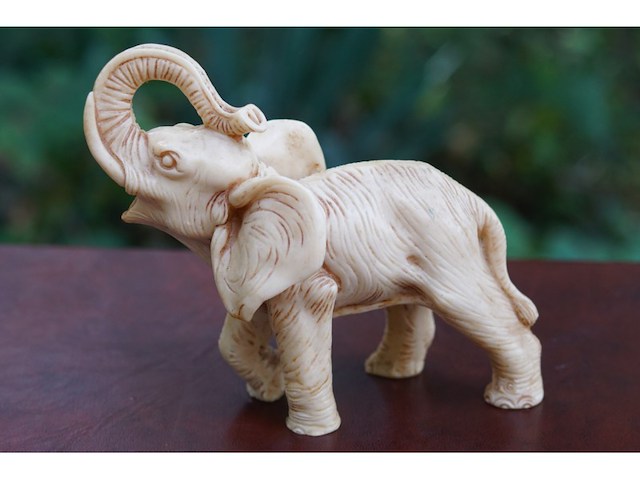 Figura slona FARO Italija