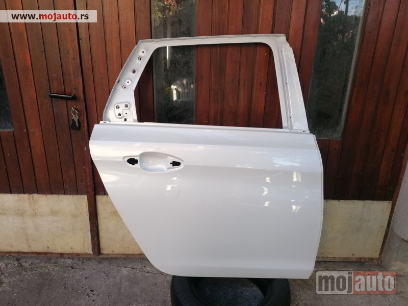 Zadnja desna vrata,bela perla,za Peugeot 308 karavan,2013-2021.god