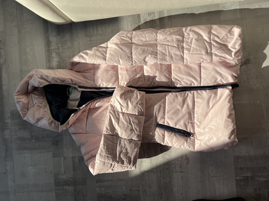 Benetton roza zimska jakna sa kapuljacom