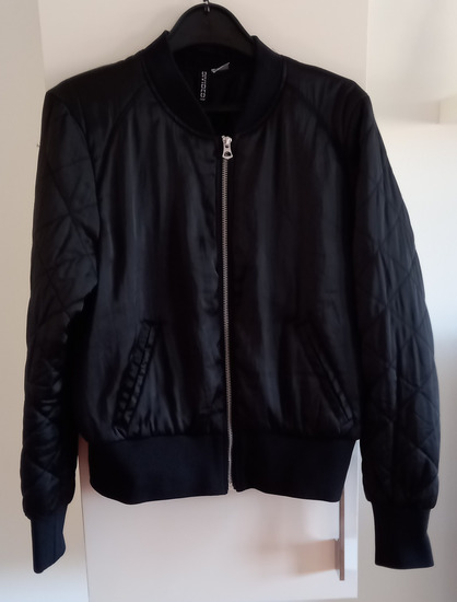 H&M bomber crna jakna