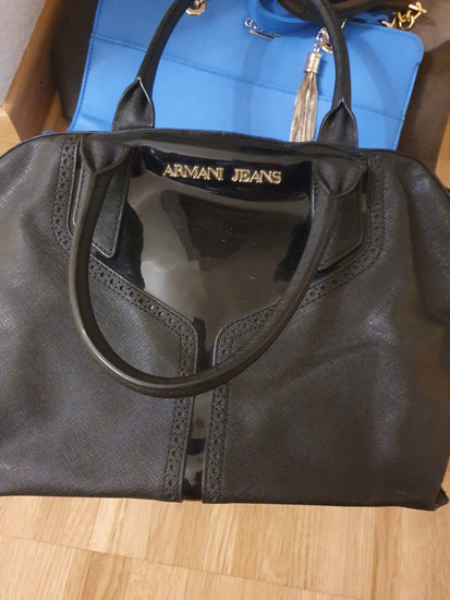 Armani crna torba