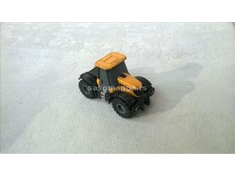 Traktor Bruder JCB Fastrac oko 4, 5 cm. metalni