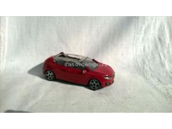 Burago Seat Ibiza,1:43,malo izgreban,fali krov.