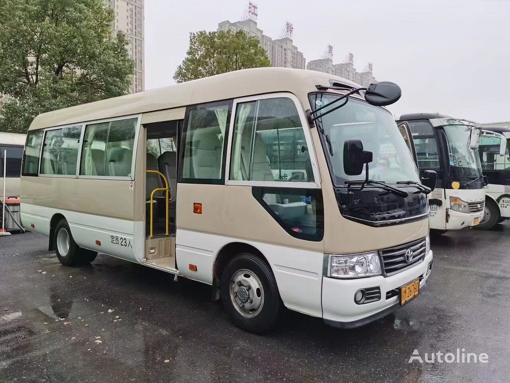 Toyota COASTER turistički autobus
