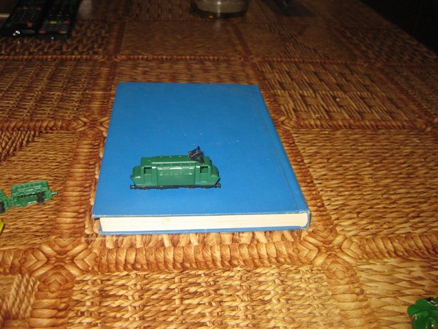 Figura - Trolejbus (zeleni)