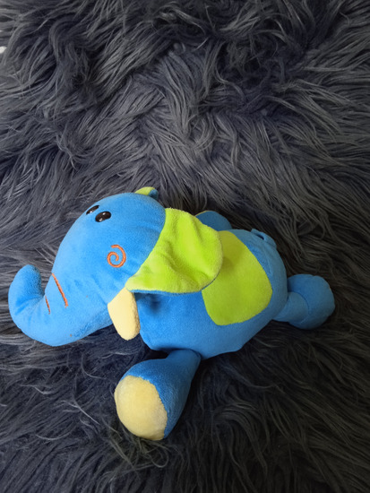 Plavo zeleni slon plisana igracka