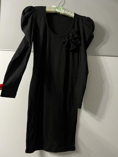 crna haljina sa masnicom