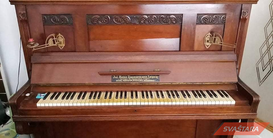 Star pianino