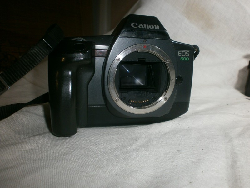 Canon EOS 600