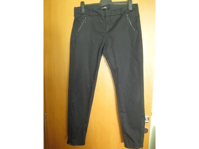 CRNE PANTALONE MEXX (vel.D-40,UK-14)