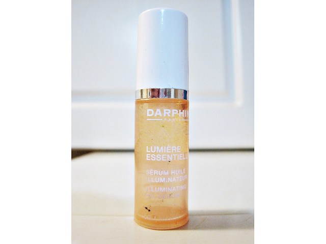 Darphin Lumiere Essentielle serum