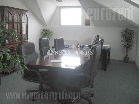 #25468, Izdavanje, P.P., PREGREVICA, 1200 EUR