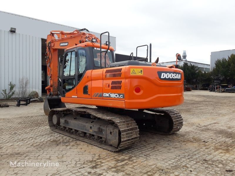 Doosan DX 180 LC-3 bager guseničar