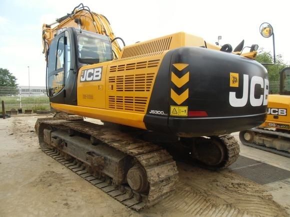 JCB JS 300 NLC bager guseničar