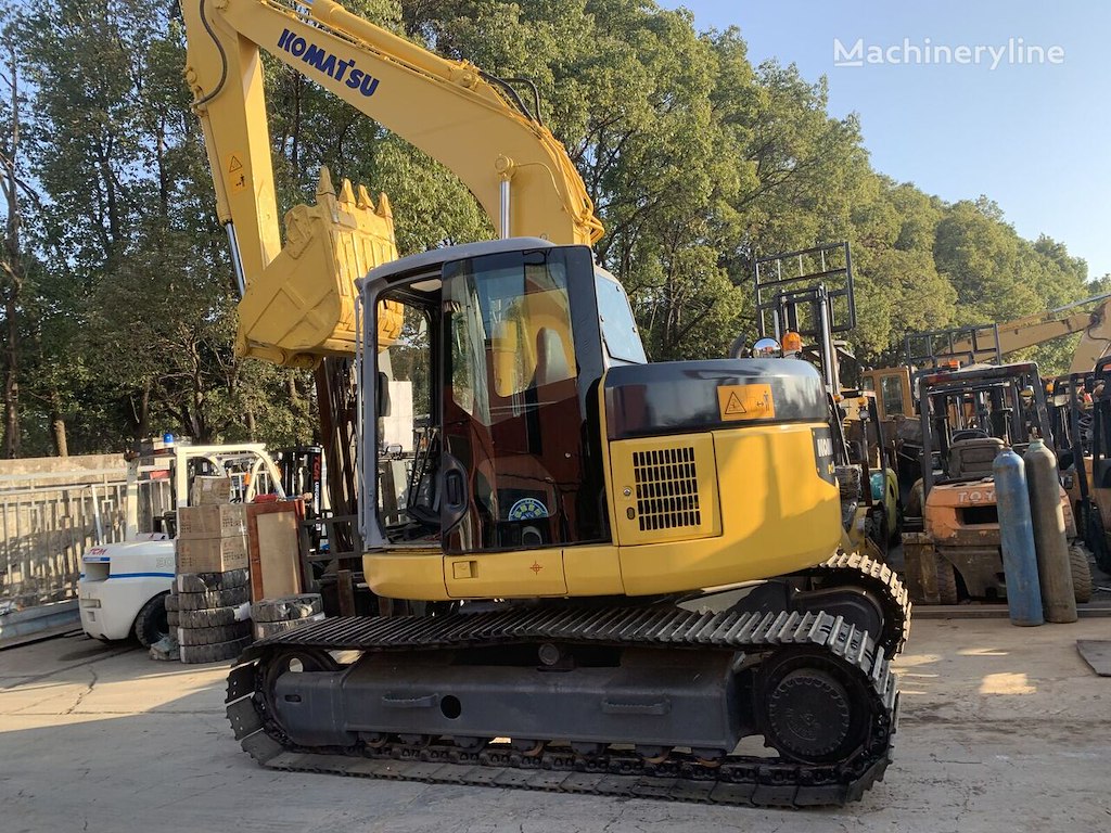 Komatsu PC138 bager guseničar