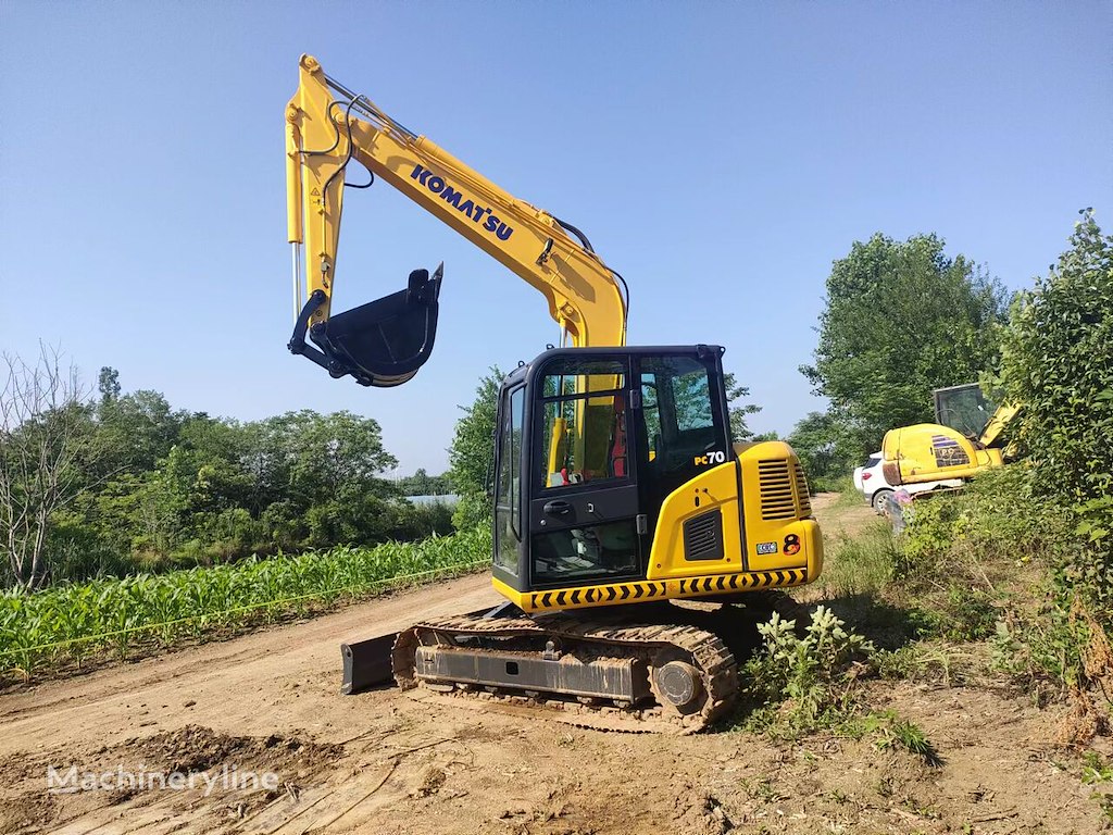 Komatsu PC70 bager guseničar