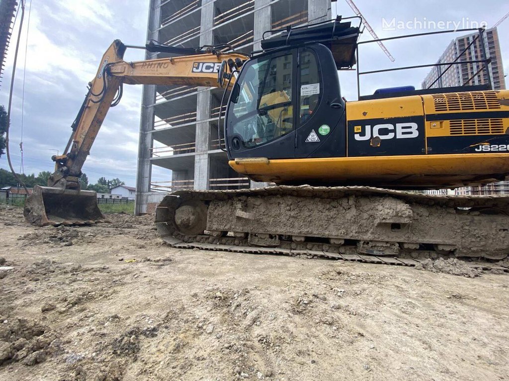 JCB JC 225 bager guseničar