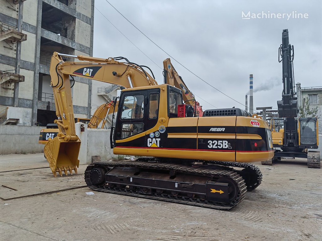 Caterpillar 325BL bager guseničar