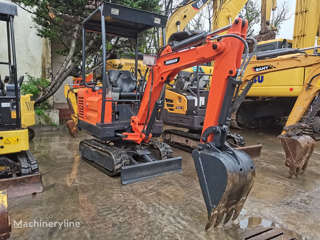 Doosan DX18 mini bager