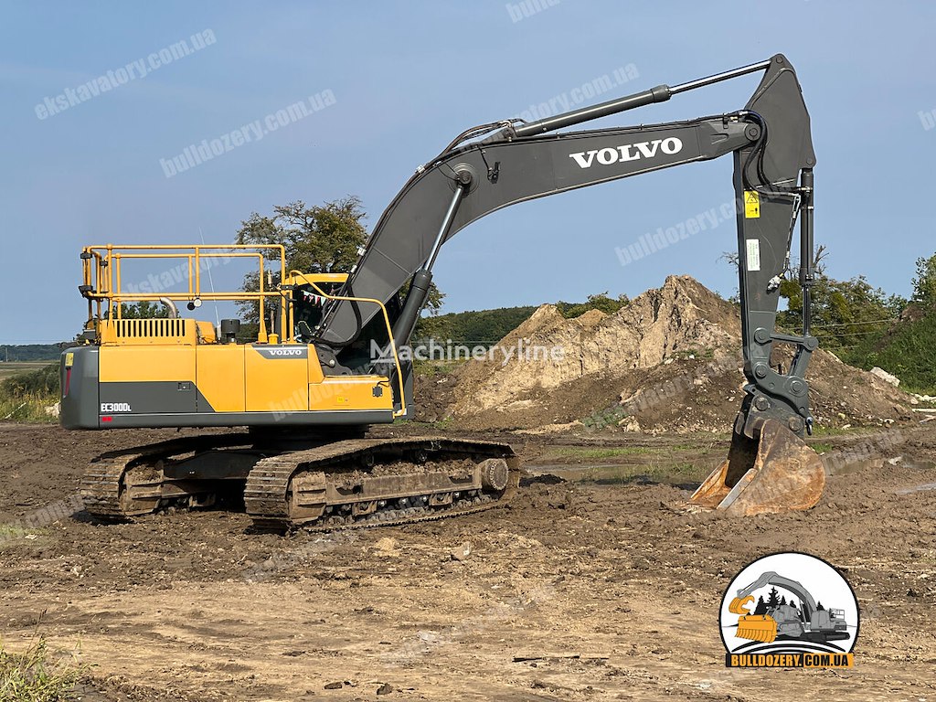 Volvo EC 300 DL bager guseničar