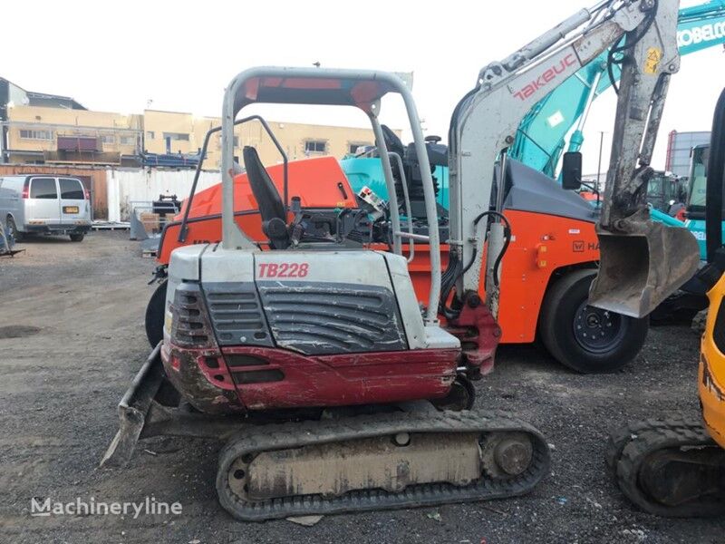 Takeuchi TB228 mini bager