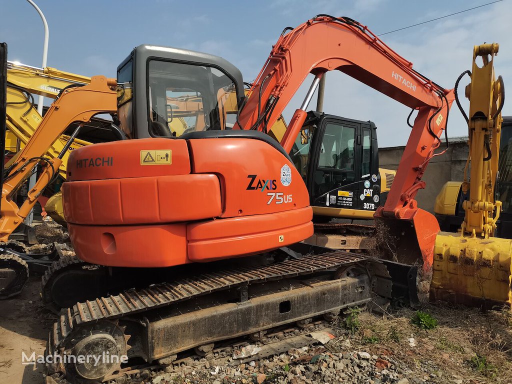 Hitachi ZX75 bager guseničar