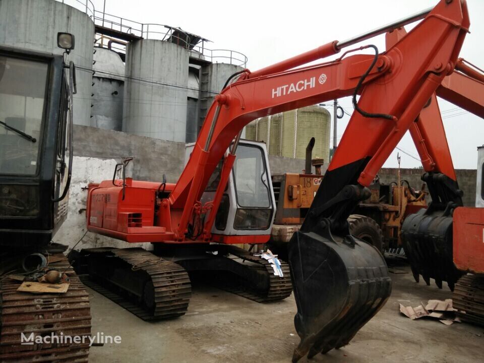 Hitachi EX100 bager guseničar