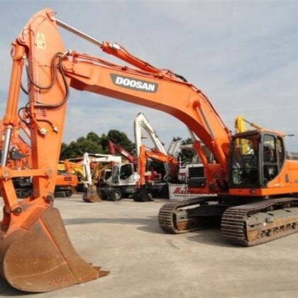 Doosan DX340LC bager guseničar