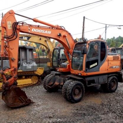 Doosan DX140W bager točkaš