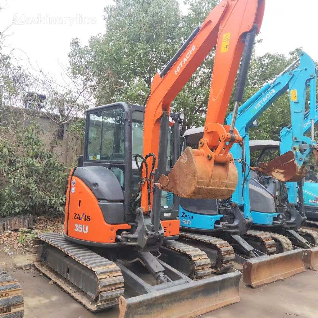 Hitachi ZX35U mini bager