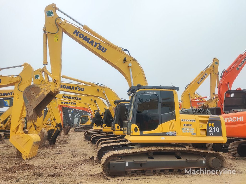 Komatsu PC210 bager guseničar