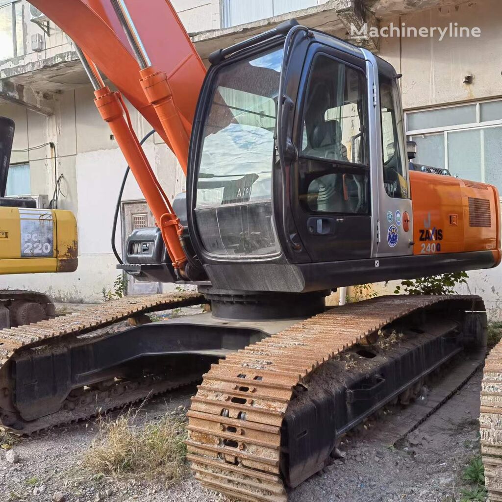 Hitachi ZX240 bager guseničar