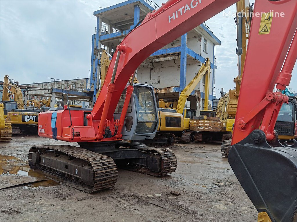 Hitachi EX200-3 bager guseničar