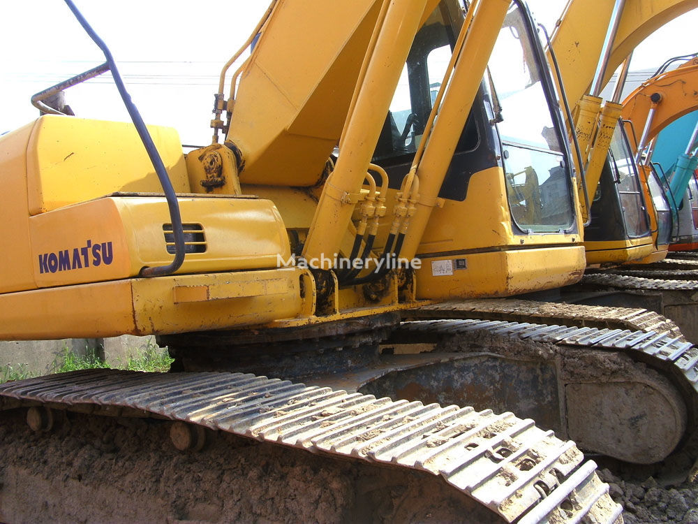 Komatsu PC200-7 bager guseničar