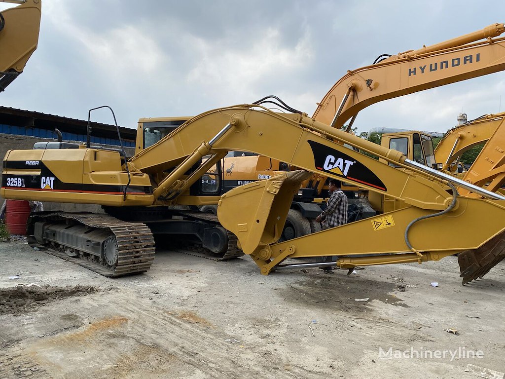 Caterpillar 325BL bager guseničar