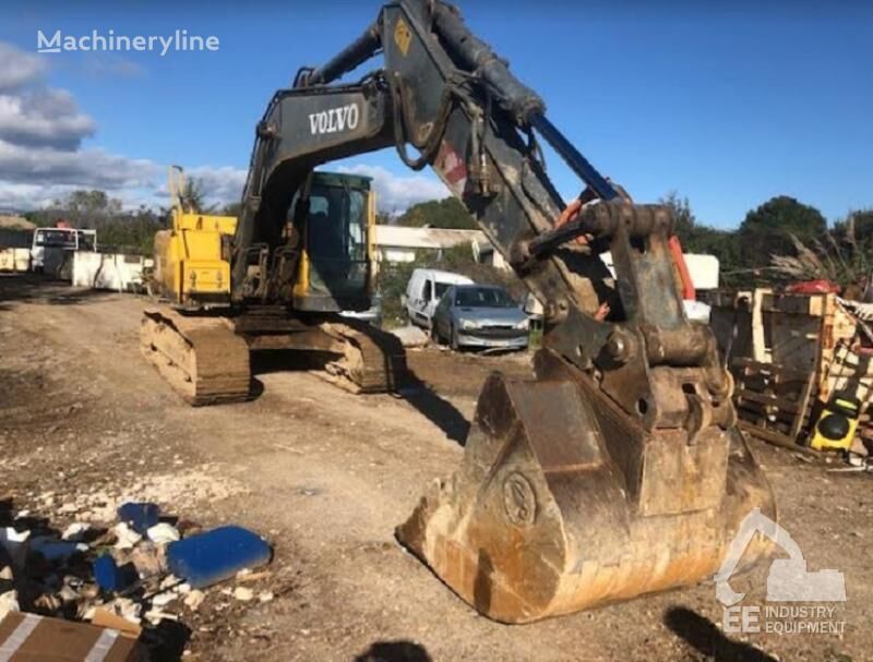 Volvo EC 210 BNLC bager guseničar