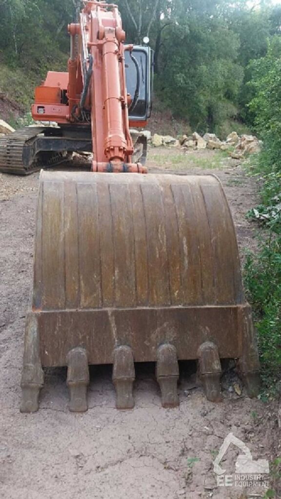 Fiat-Hitachi FH 240-3 bager guseničar