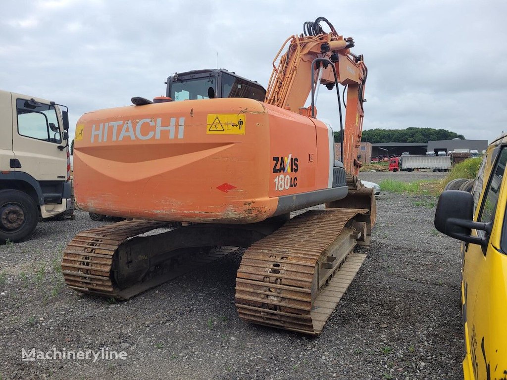 Hitachi ZX180 bager guseničar