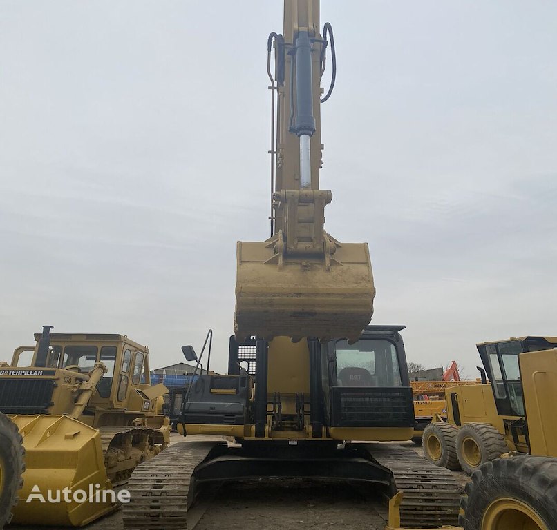 Caterpillar 330DL bager guseničar